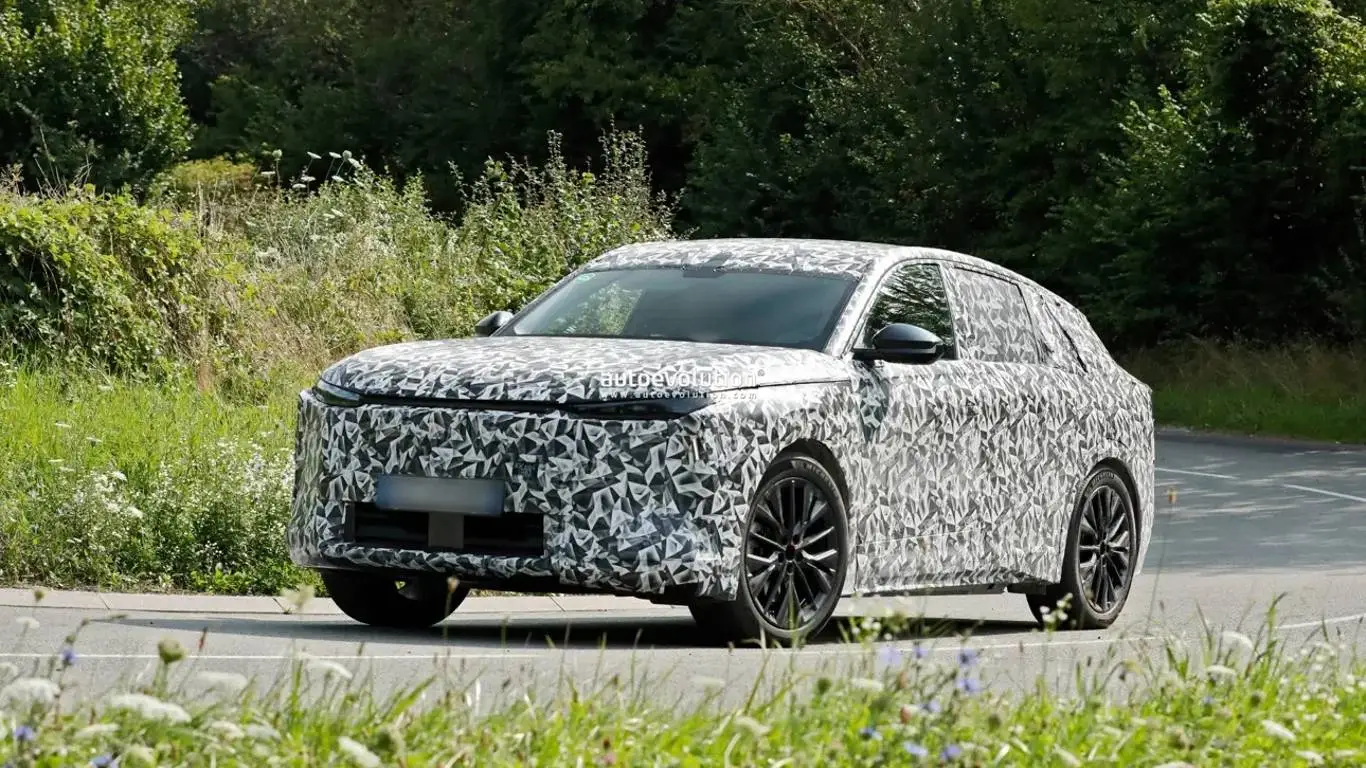 DS № 7 electric crossover unveiled with 740 km range, new design