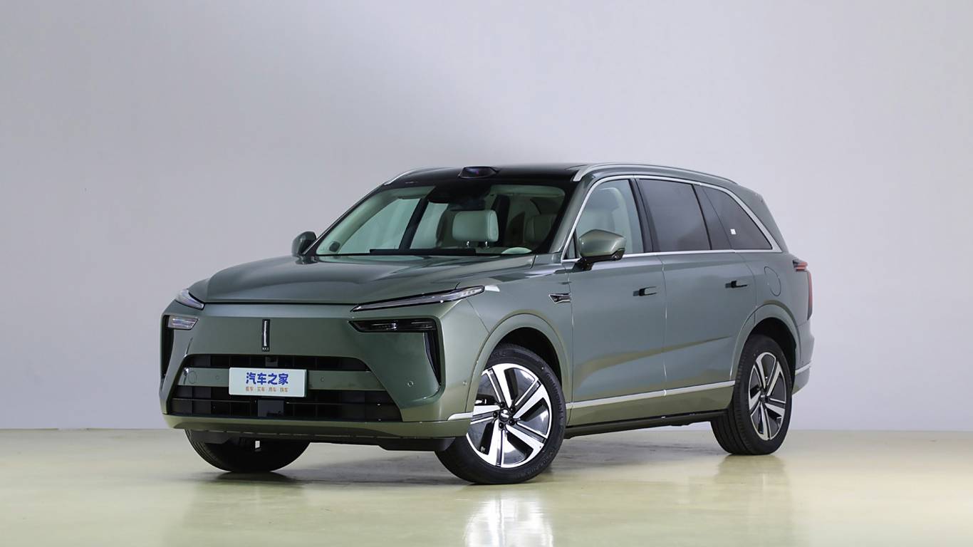 Great Wall презентовал более технологичную версию кроссовера WEY ...